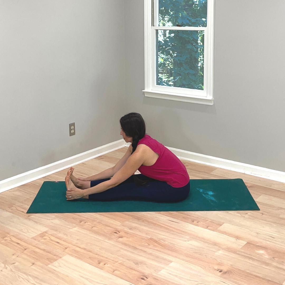 Does Bending the Knees Protect the Hamstrings? — Jenni Rawlings Yoga ...