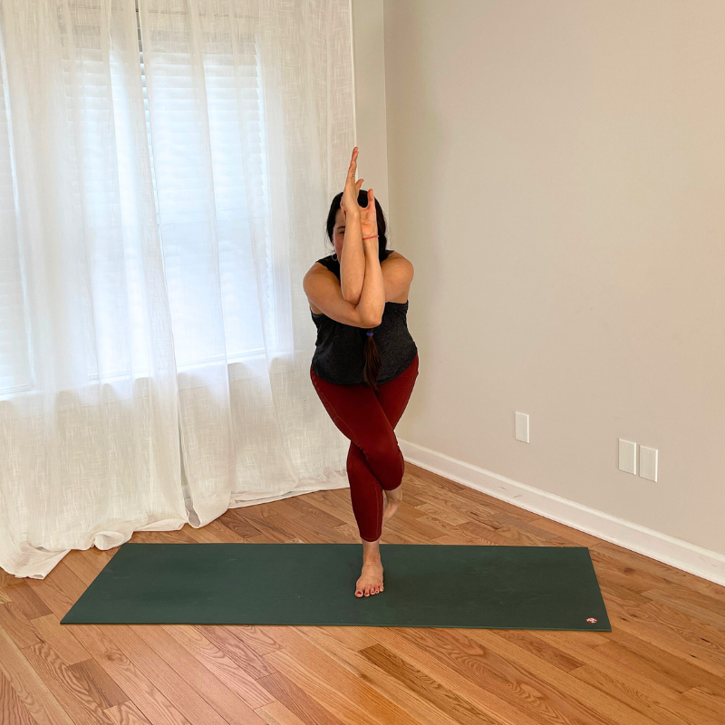 Eagle Pose (Garudasana): How to Untangle This Tricky Yoga Asana — Jenni ...
