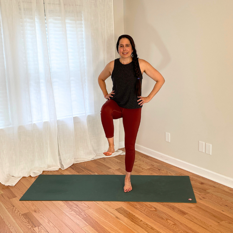 Eagle Pose (Garudasana): How to Untangle This Tricky Yoga Asana — Jenni ...