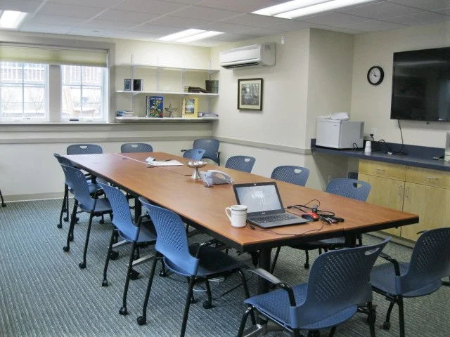 One-Stop Resource Center — Amherst Community Connections