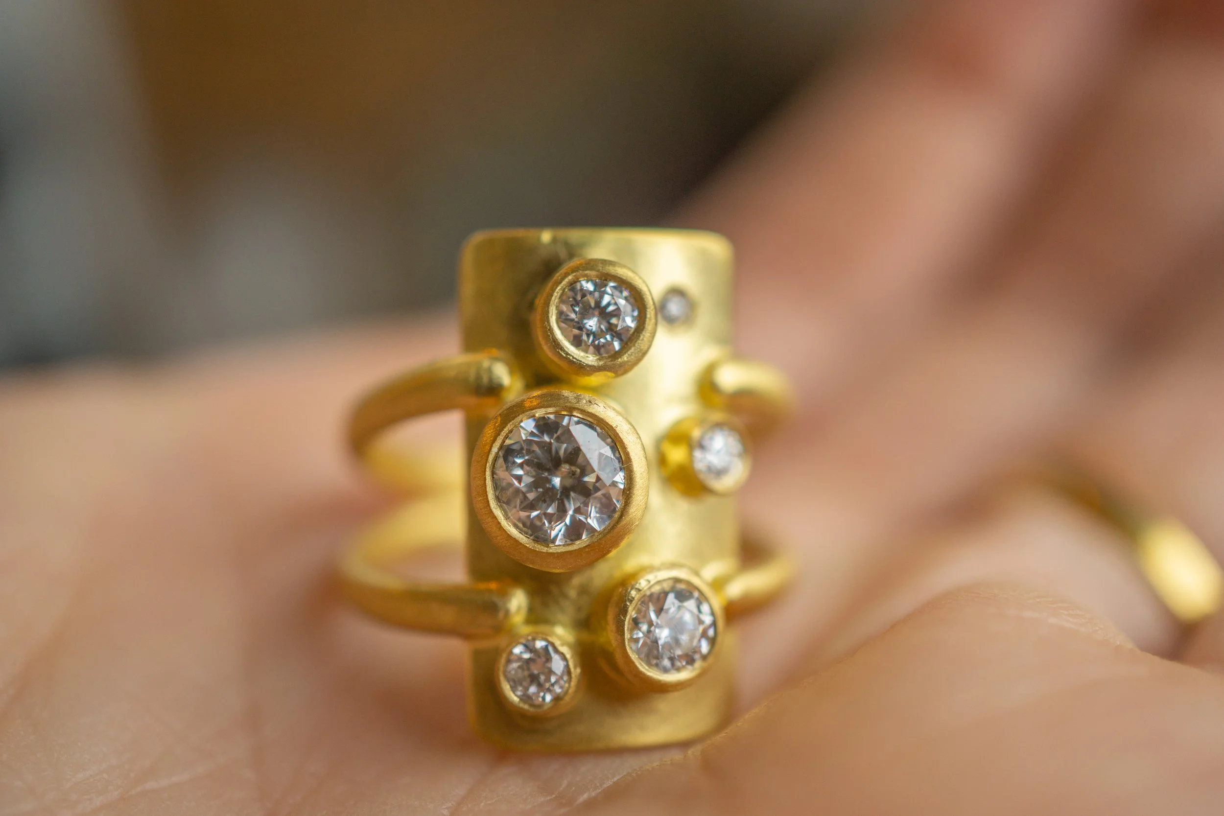 Commissions | HERNSDORF