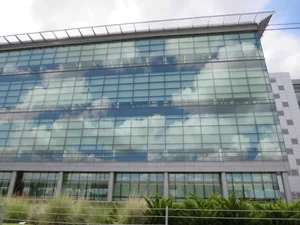 High-Performance Glass: Viracon Glass — PGP