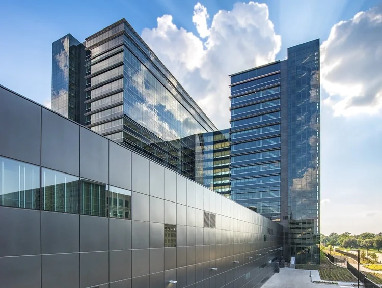 High-Performance Glass: Viracon Glass — PGP