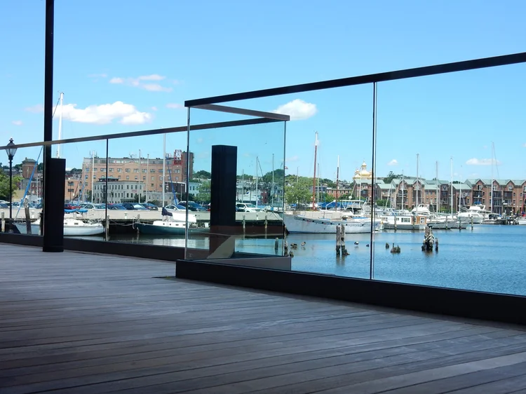 Glass Handrails, Fencing, & Railing: Kane Innovations — PGP