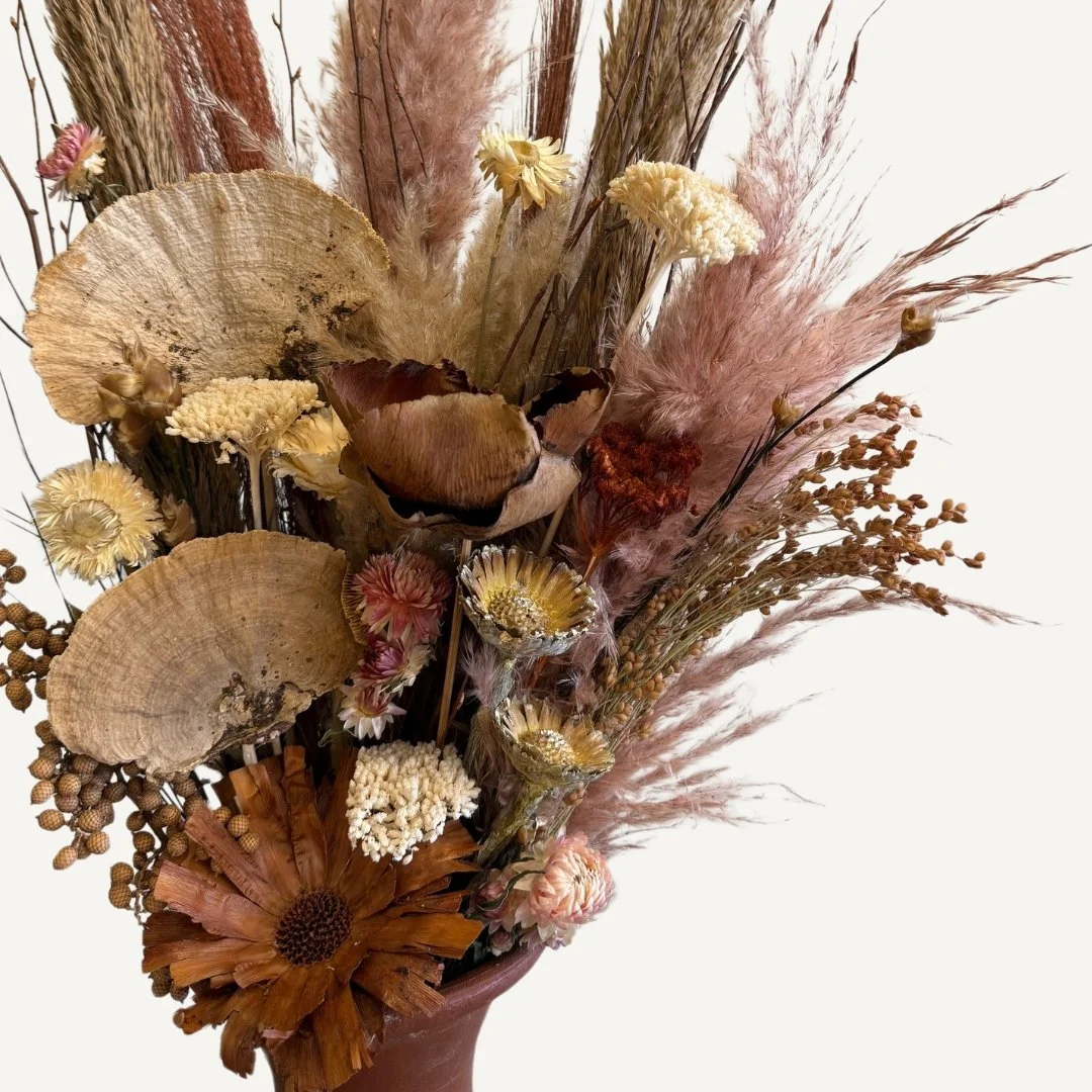 Dried Floral Arrangement | Joyce (Pickup Only - Findlay) — Lucca