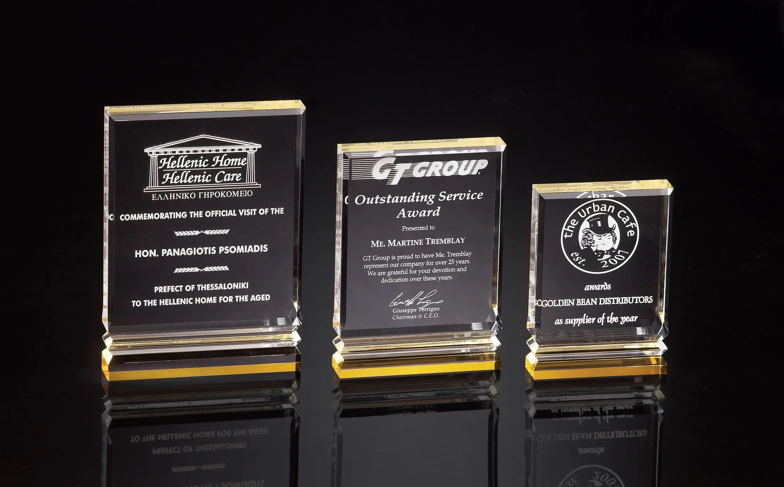 Beveled Reflective Base — The Awards Place