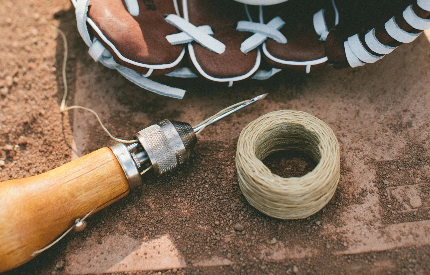 Speedy Stitcher Sewing Awl