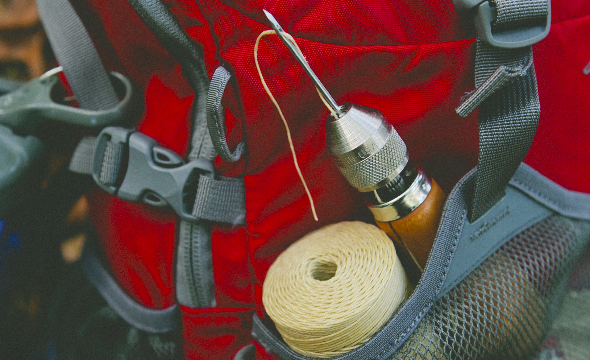 Speedy Stitcher Sewing Awl