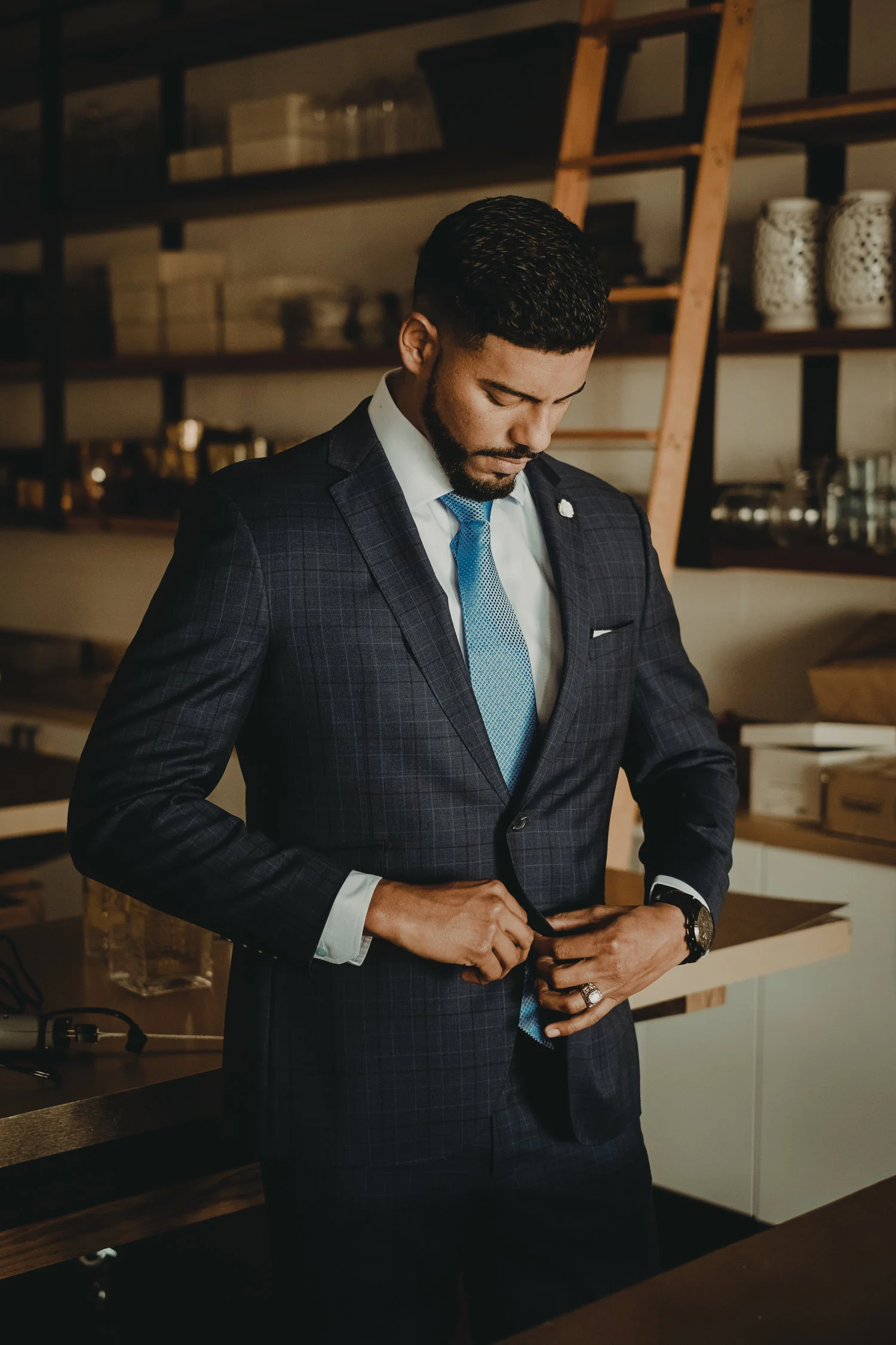 How To Spot A Liar...Both In Person And Through Text- Charley's Blog Life