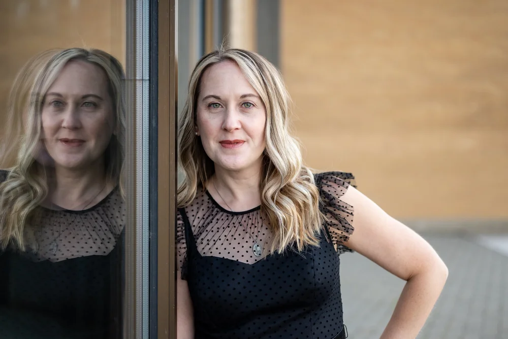 Biography — Theresa Martin