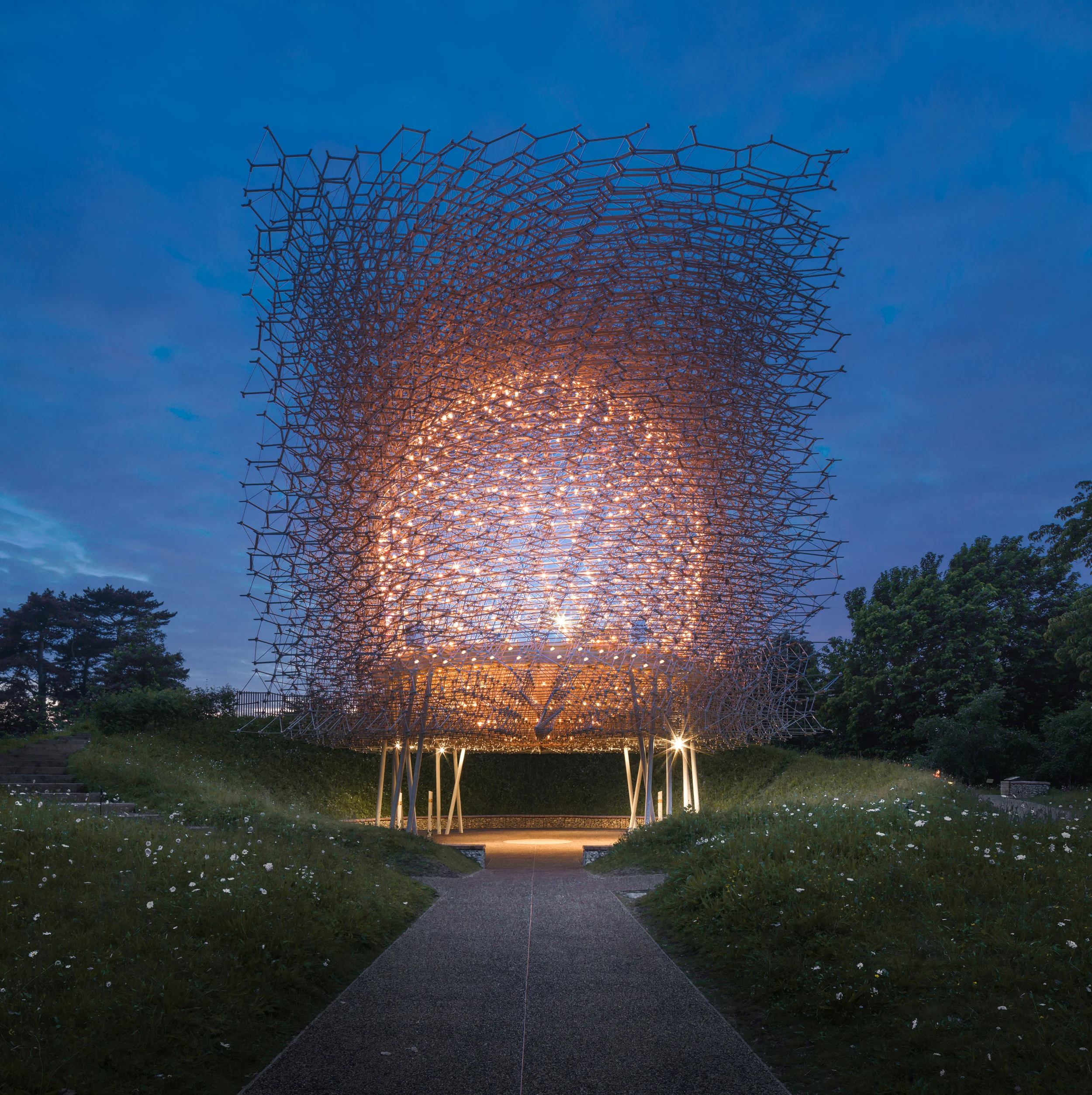 Wolfgang Buttress