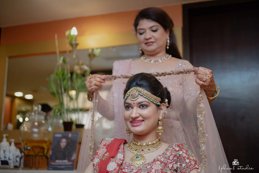 The Leela Palace, Bangalore: An Exquisite & Grand Punjabi-Marwari ...