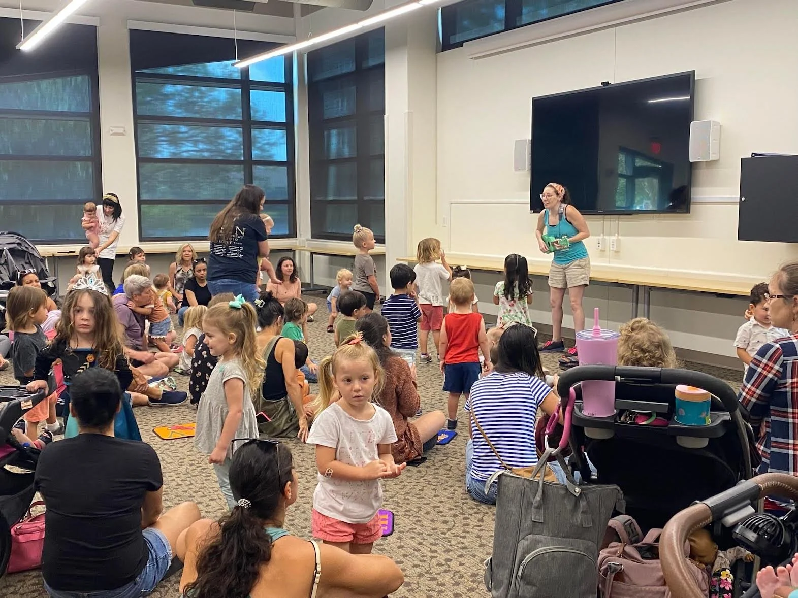 Art Teacher + Ukulele Sing-a-Longs — Jenipher Lyn + Nightly Doodles