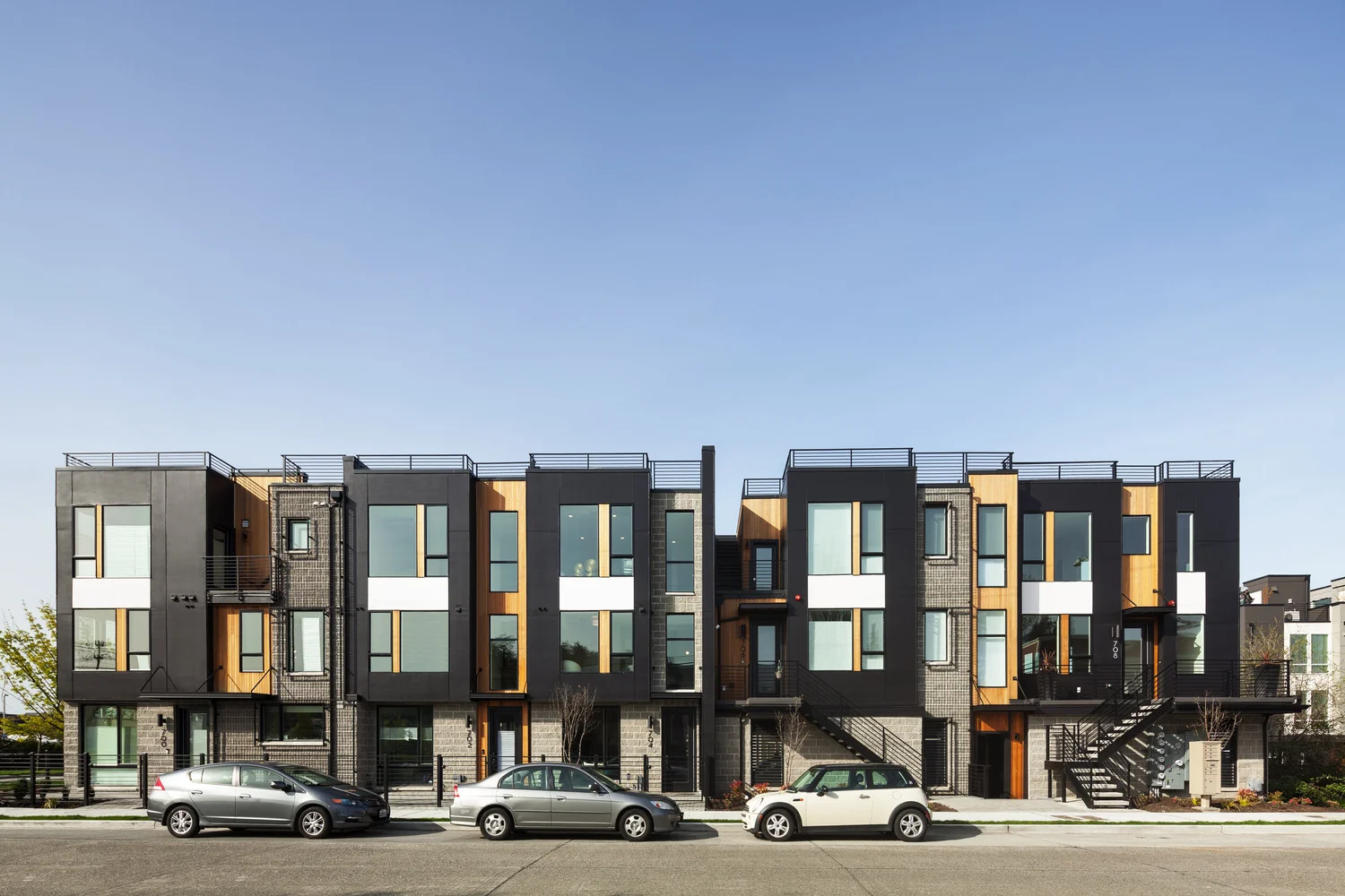Modern Rowhouses in Georgetown Designed by b9 | Residential Architects ...
