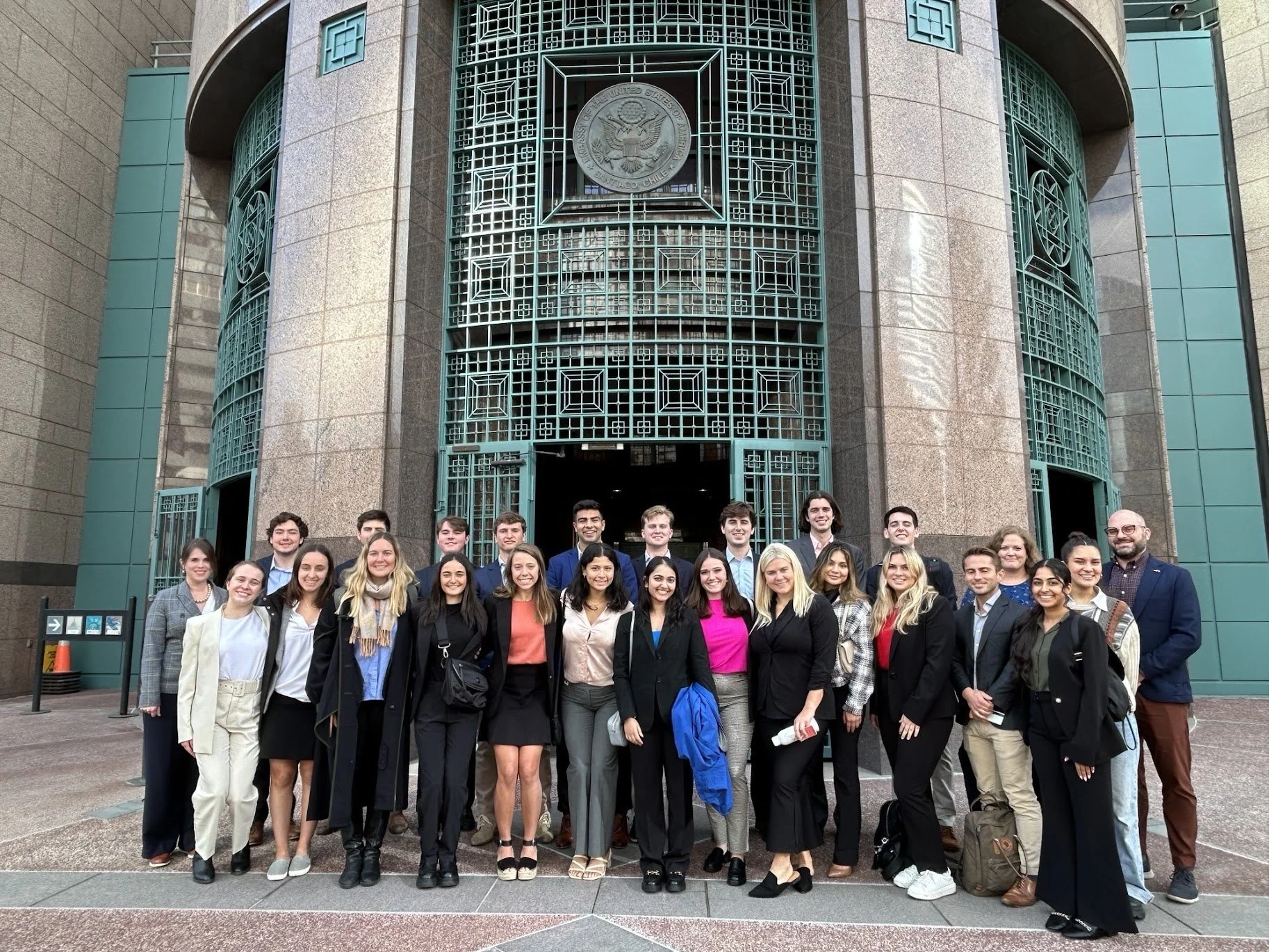 Job Search: Intern Mentor for International Students — Puentes