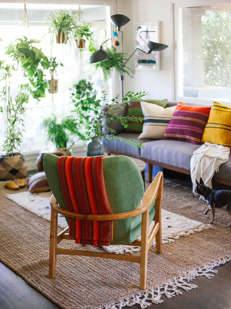 Han's Living Room Retreat — OLD BRAND NEW