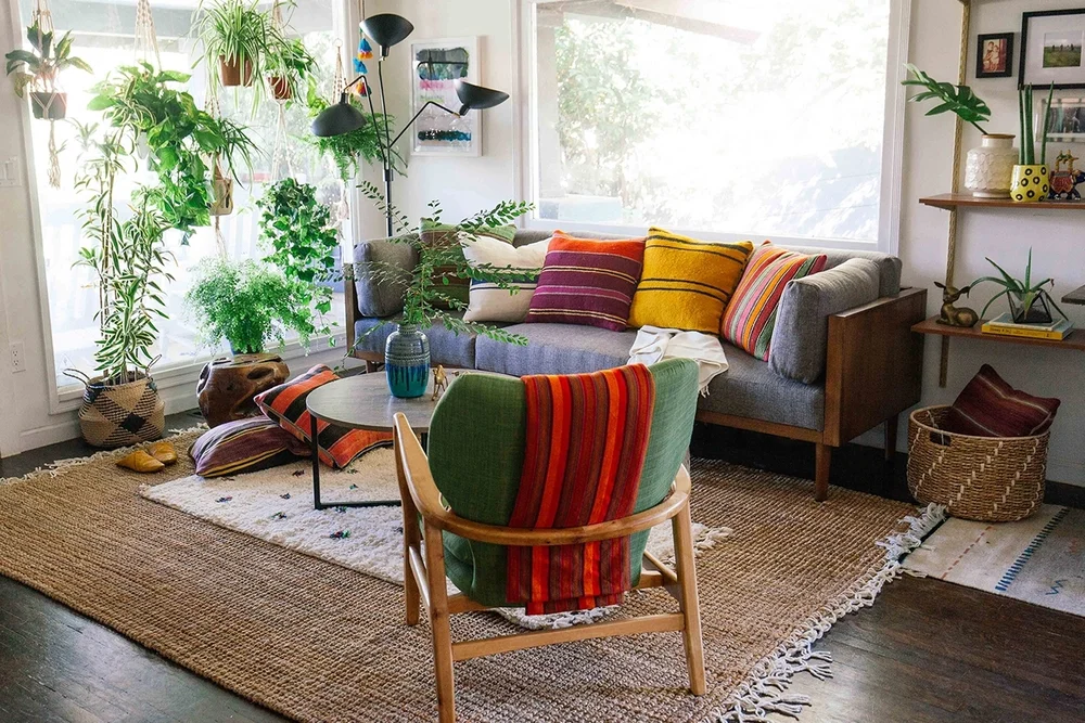 Han's Living Room Retreat — OLD BRAND NEW