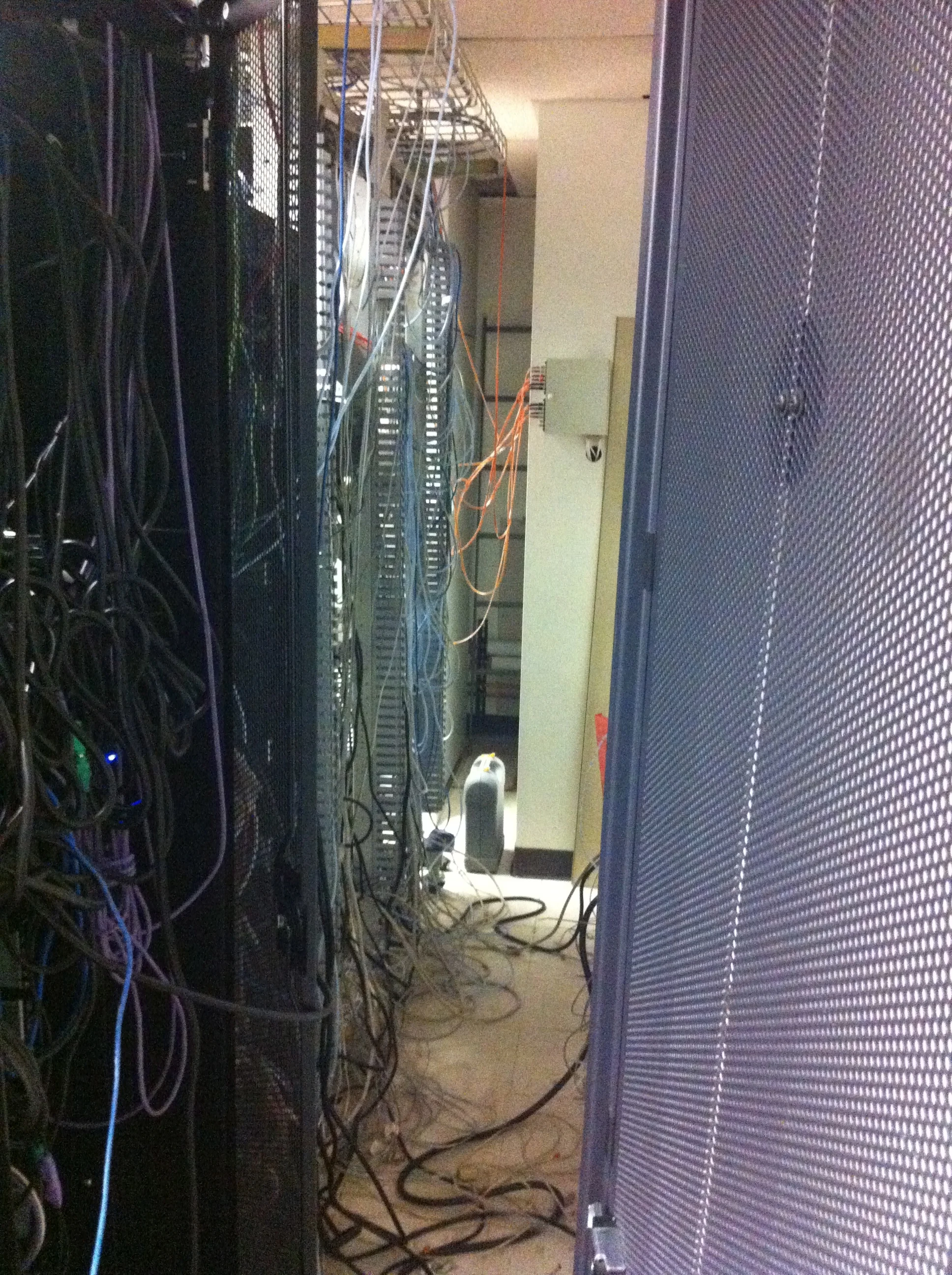 Data Center Migration — HG Consulting
