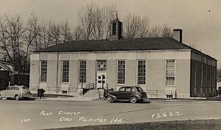 Des Plaines History Center Columns — Des Plaines History Center