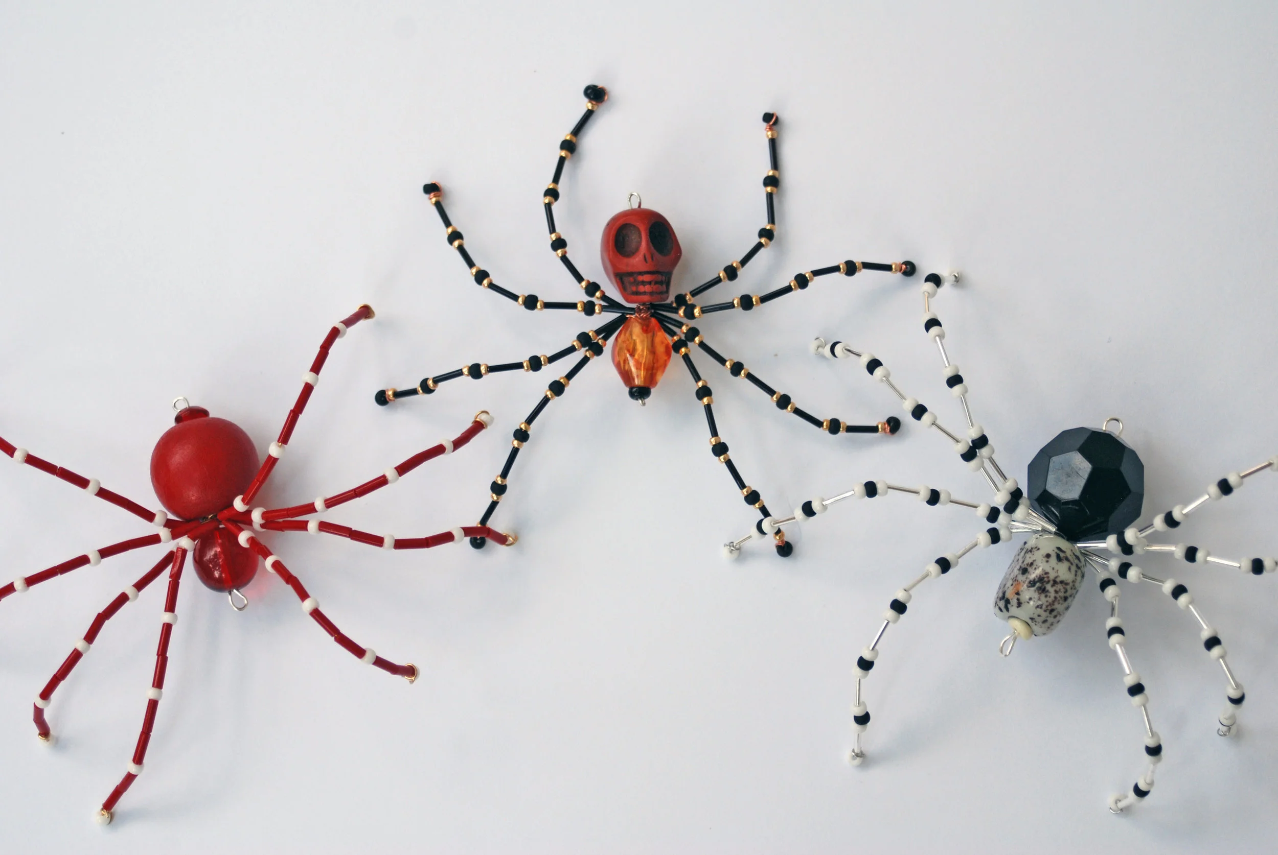 Bead 'n B*tch: Beaded Spiders - Not Your Grandma's Crafting Circle ...