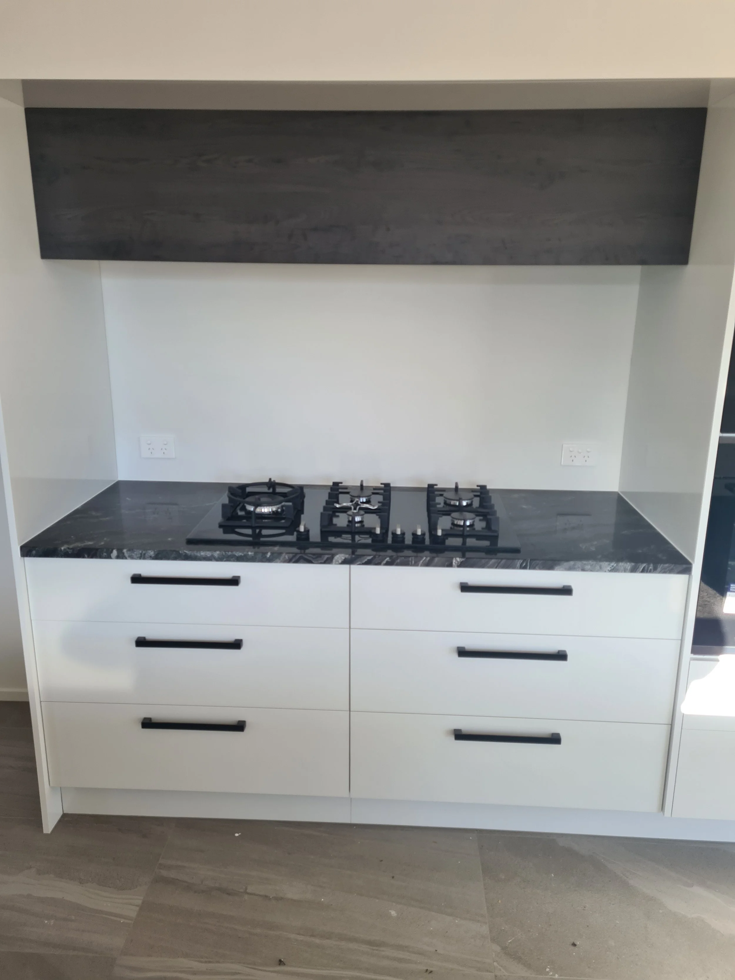 Stone — Freeform Laminates and Stone