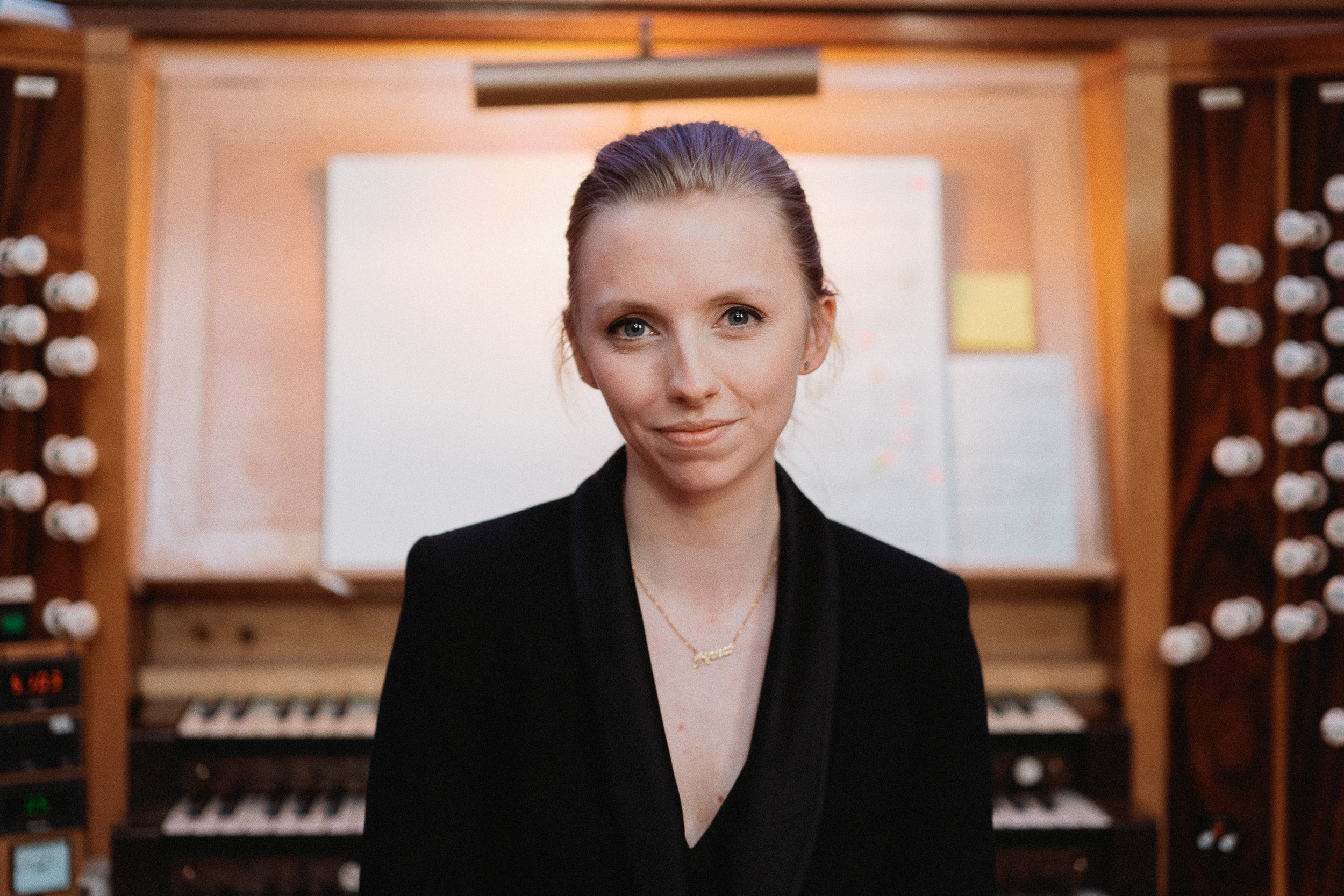 anna lapwood. — tom arber