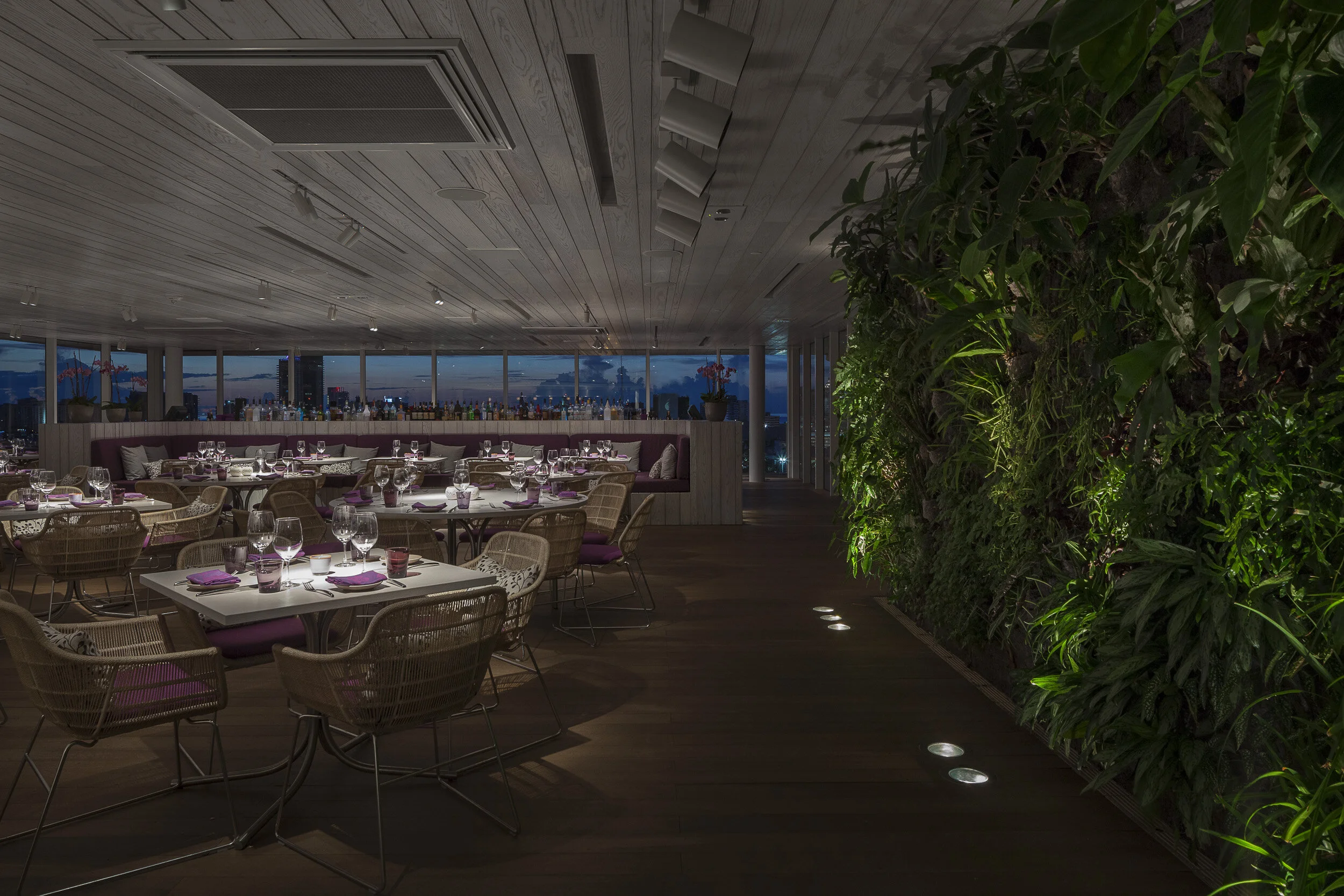 Alejandro Barrios Carrero Interiors Juvia Restaurant Miami — MICHAEL ...