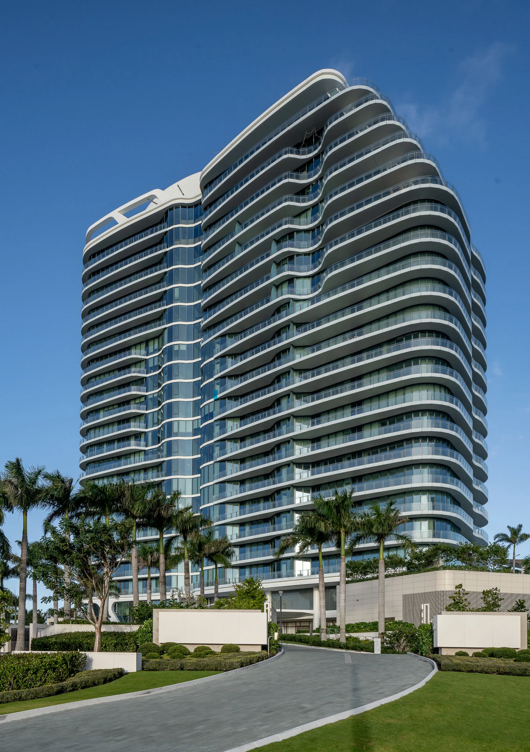 SCB Architects Bristol Tower Palm Beach — MICHAEL STAVARIDIS photographer