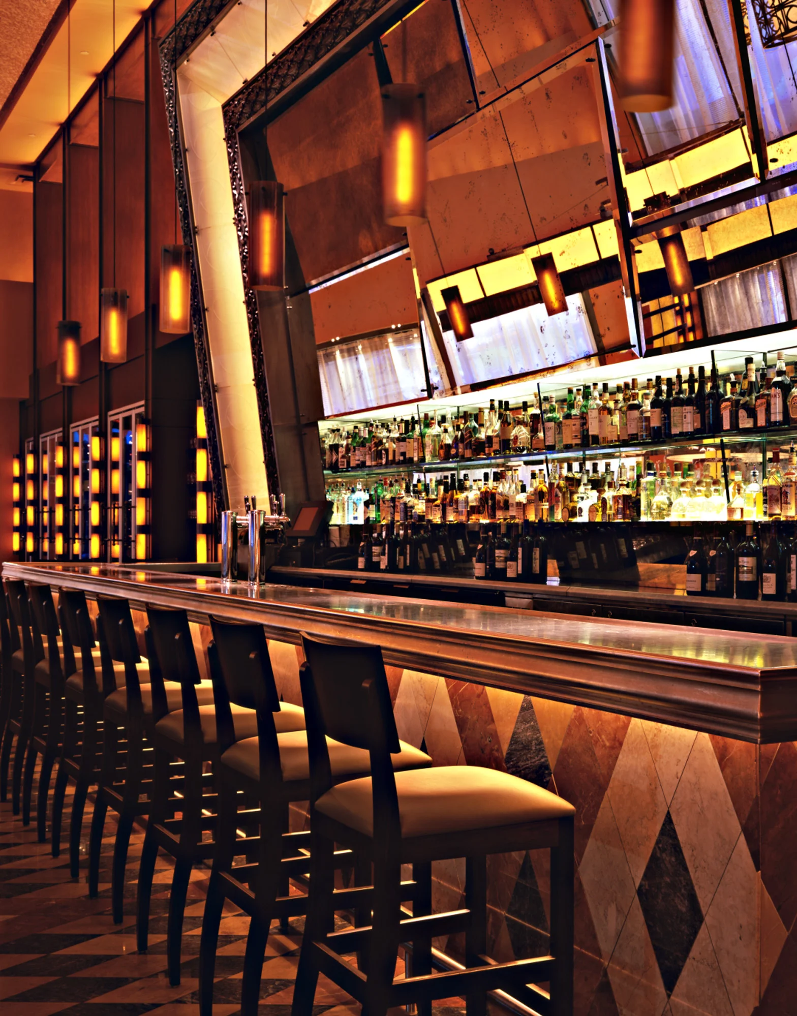 Bar Americain — Focus Lighting - Architectural Lighting Design