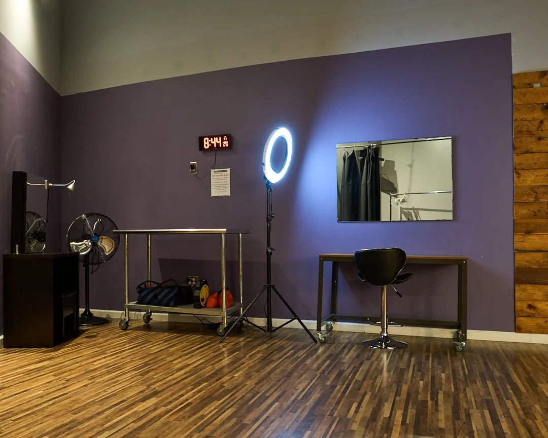 Lifestyle photography Studio B 24' ceilings — Union 206 Studio ...