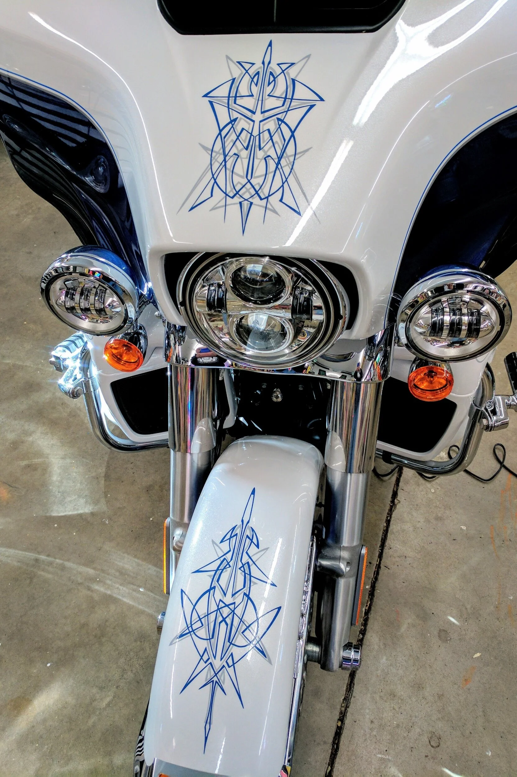 Motorcycles — Hanson Graphix