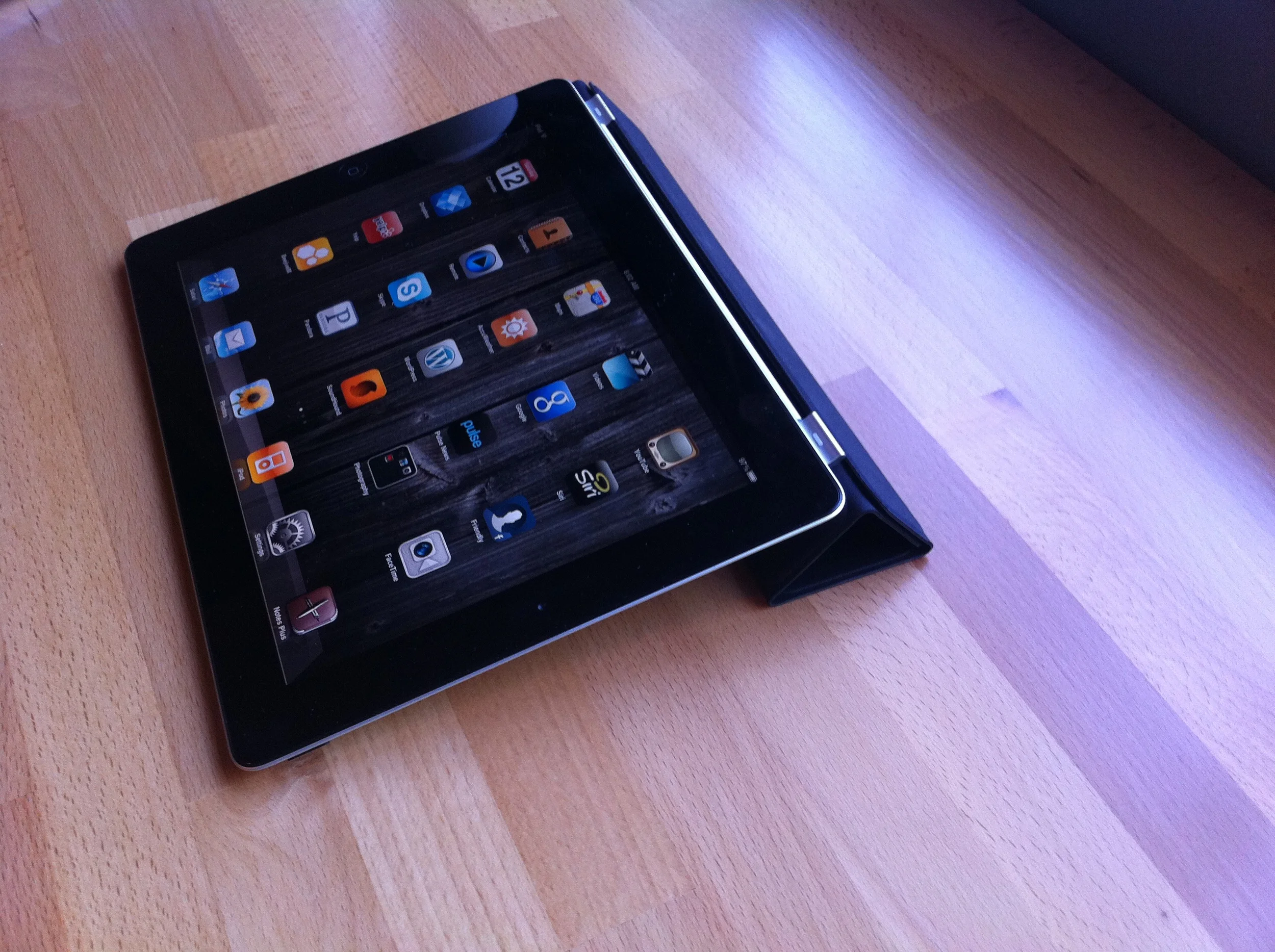 iPad2: Review — LifewithTech
