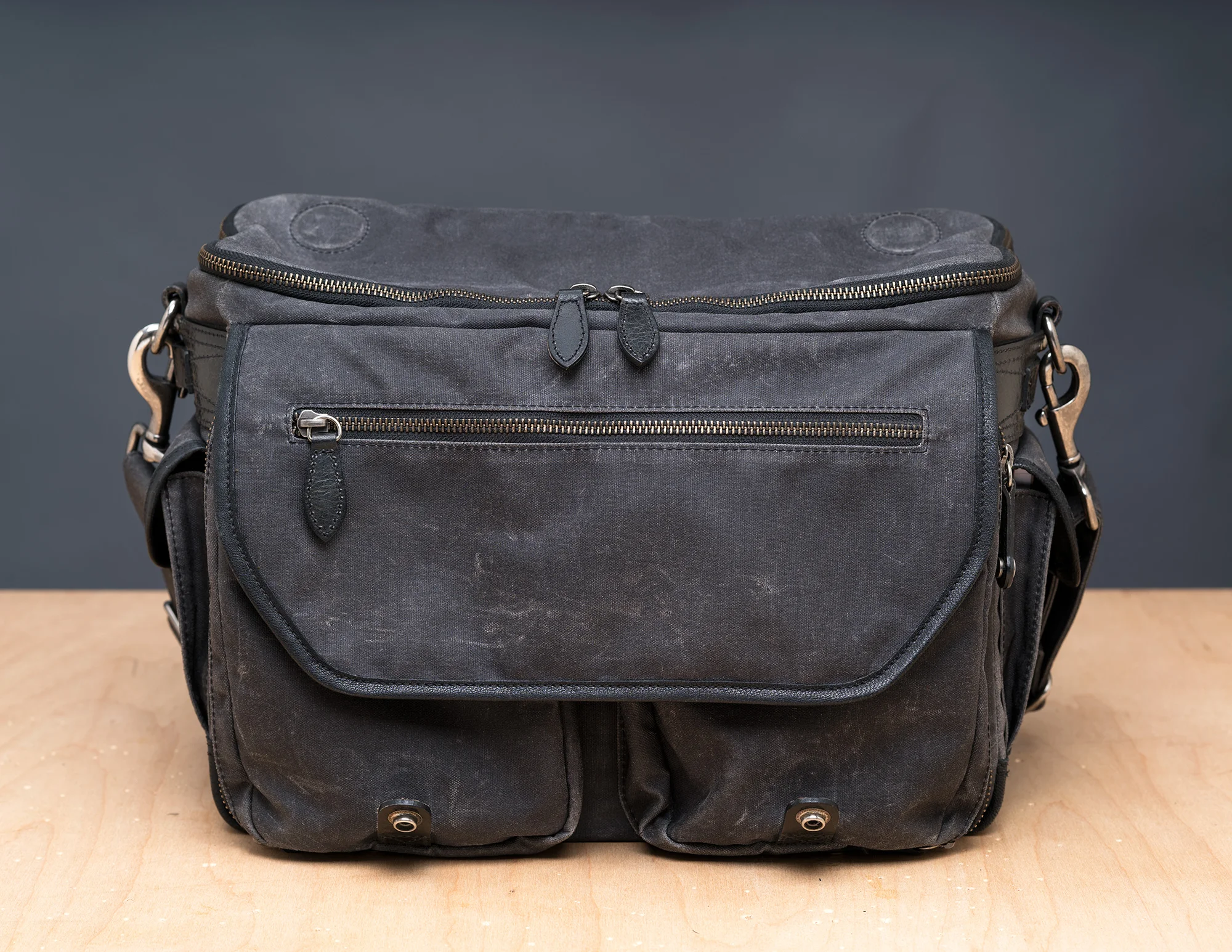 Shooting with the new Wotancraft Avenger (charcoal black) Shoulder Bag ...