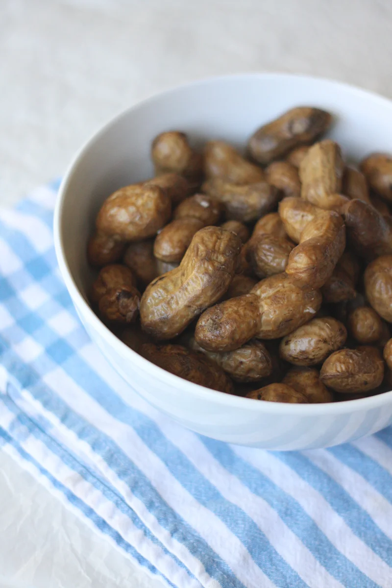 Tailgate Recipes: Crockpot Spicy Southern Boiled Peanuts — TASTE. SAVOR ...