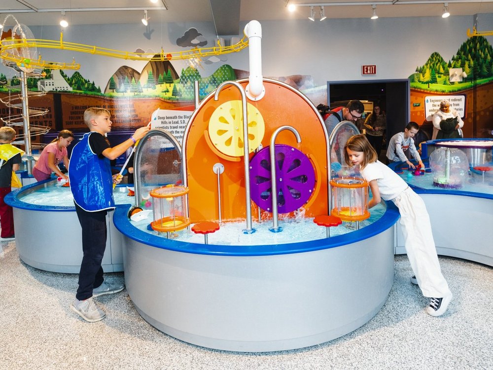 Kirby Science Center at Washington Pavilion — Boss Display