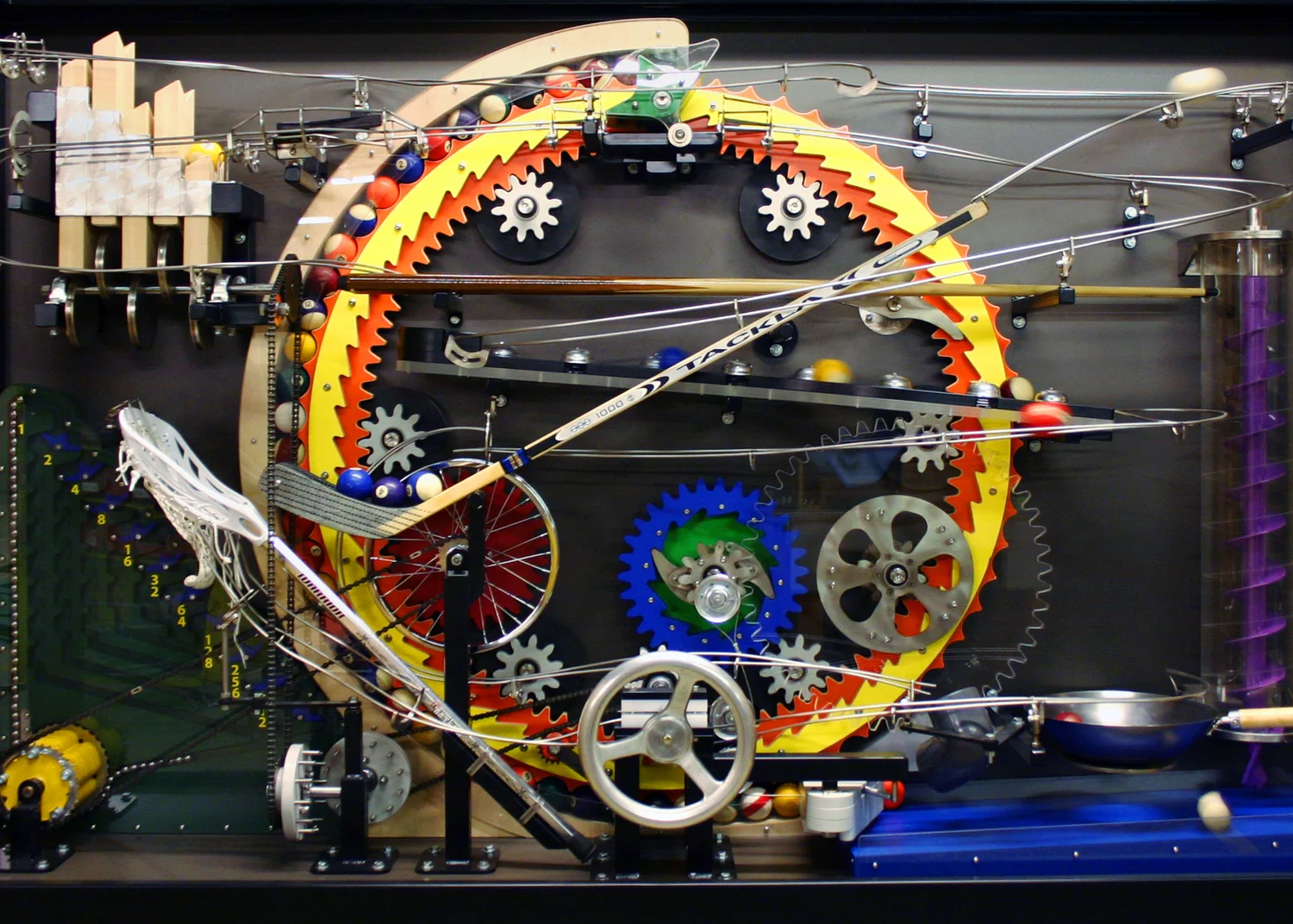 Kuglebahn Ball Machine — Boss Display