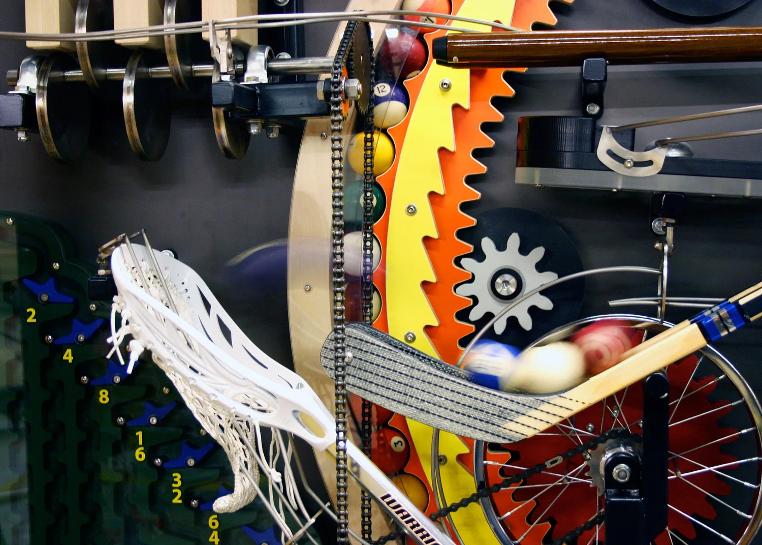 Kuglebahn Ball Machine — Boss Display