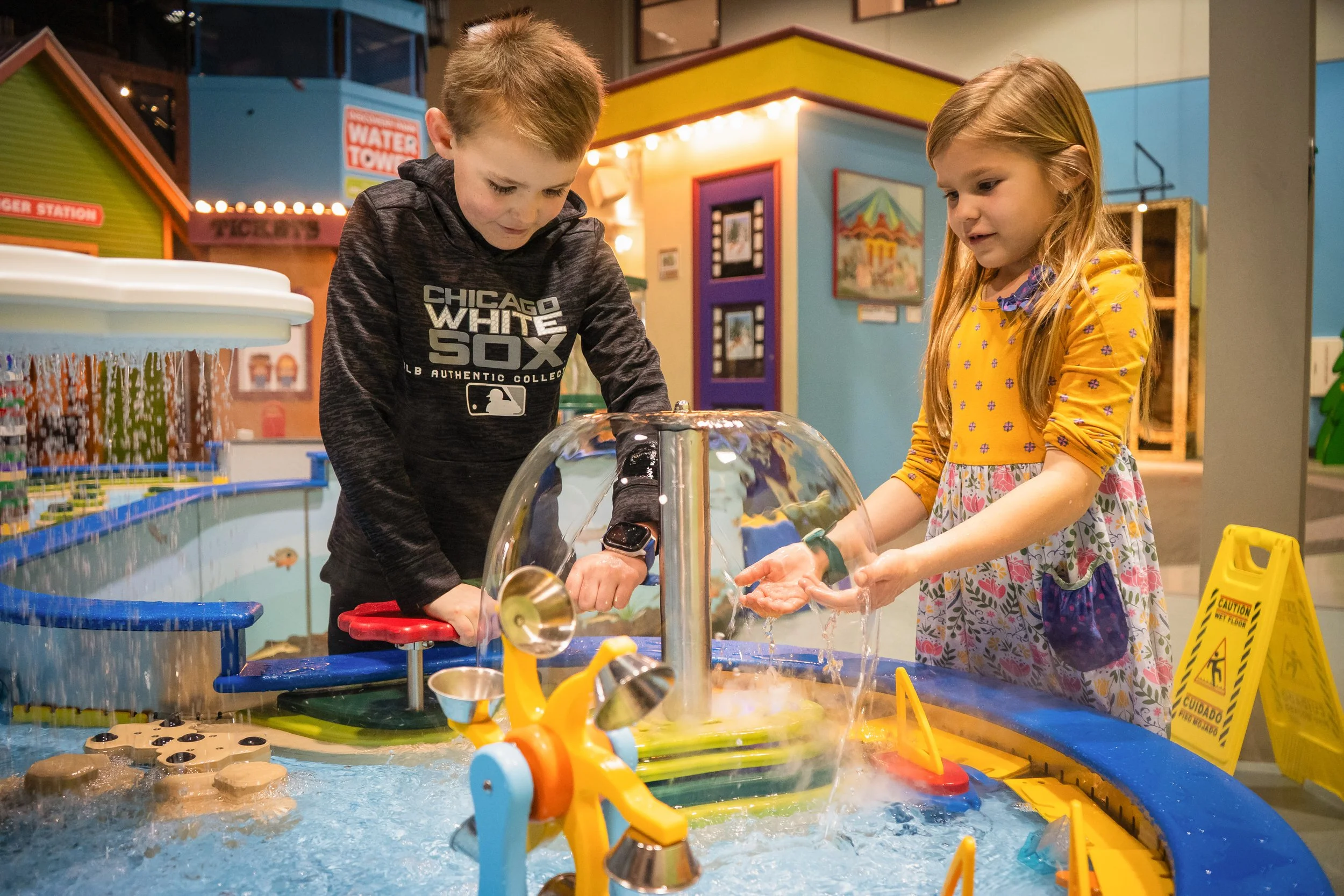 Muncie Children's Museum - Water Table — Boss Display