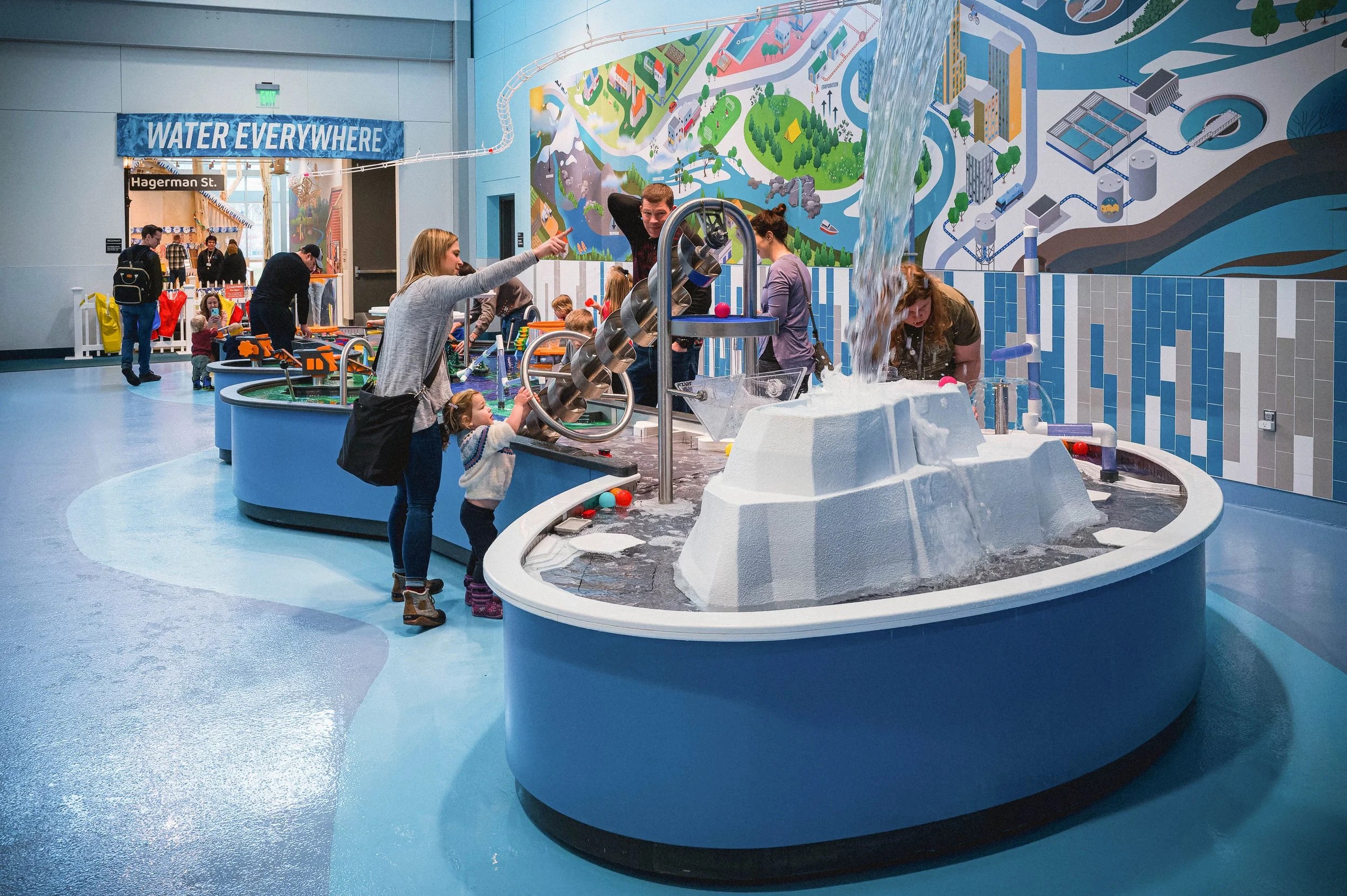 Water Everywhere - Sloan Museum of Discovery — Boss Display