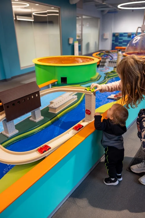 expERIEnce Children's Museum Water Table — Boss Display
