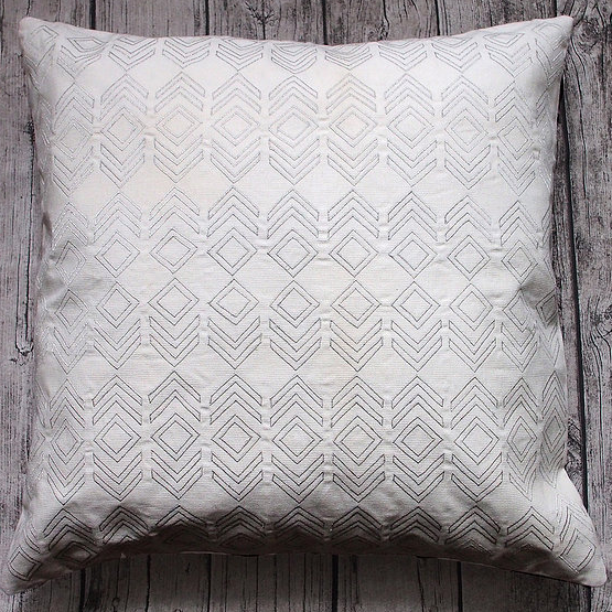 THE FALL BACK: A ROUND UP OF 14 UNIQUE THROW PILLOWS TO COZY UP TO ...