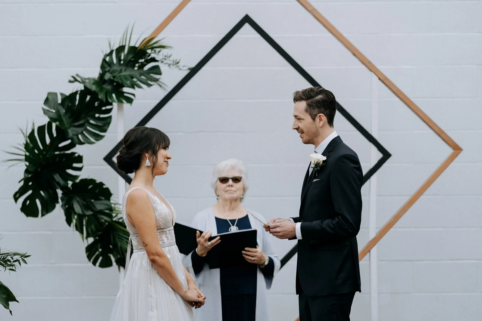 The Fort Common - Outdoor wedding Victoria BC-Kim Jay Weddings ...