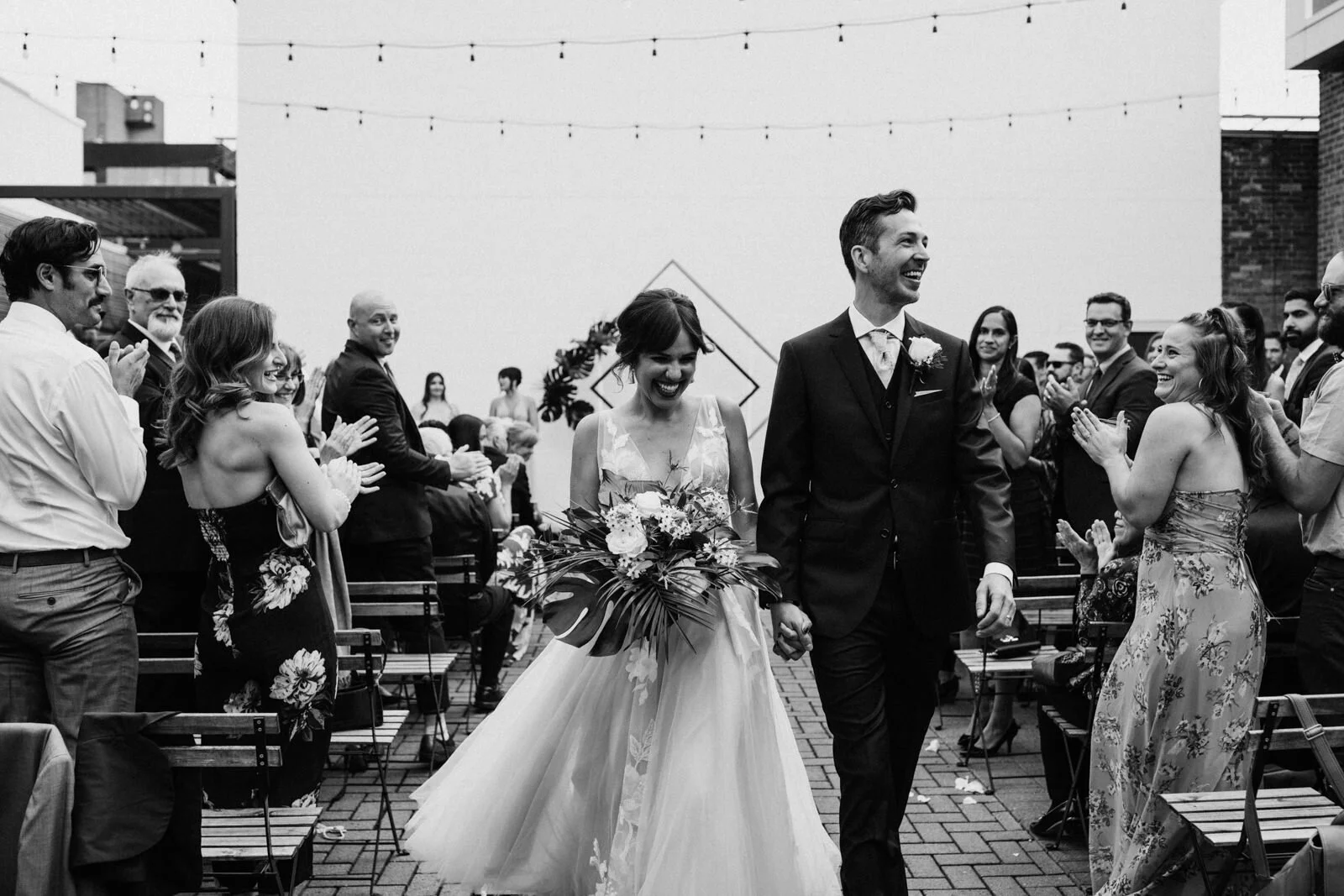 The Fort Common - Outdoor wedding Victoria BC-Kim Jay Weddings ...