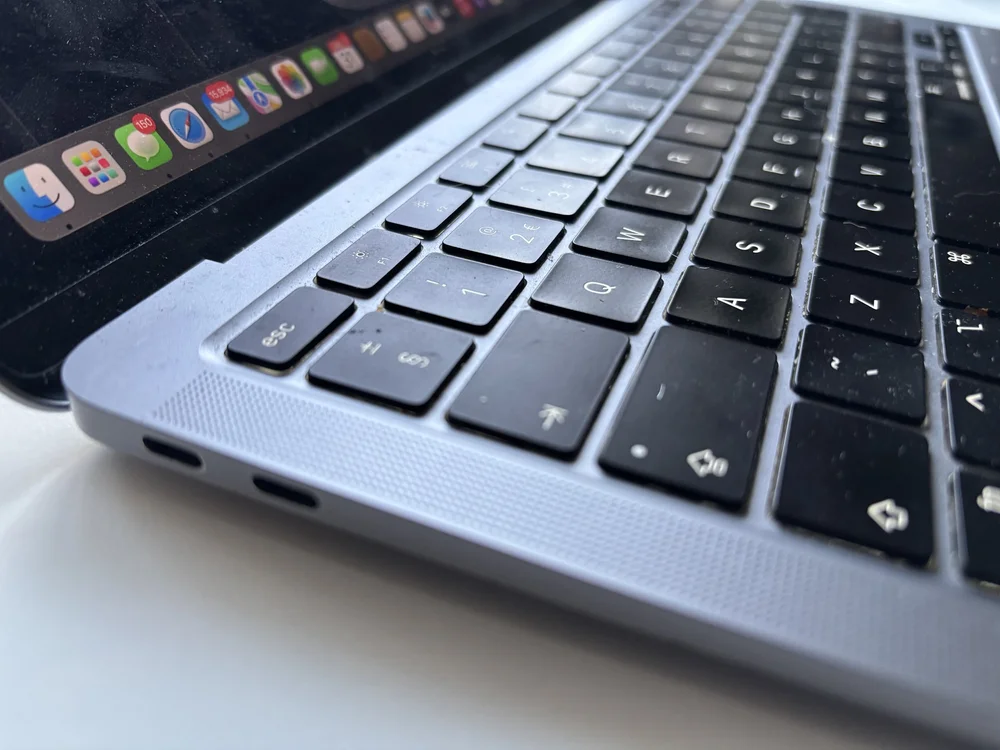 Is the MacBook Air M1 Still Worth It in 2024? Honest Review and Buying ...