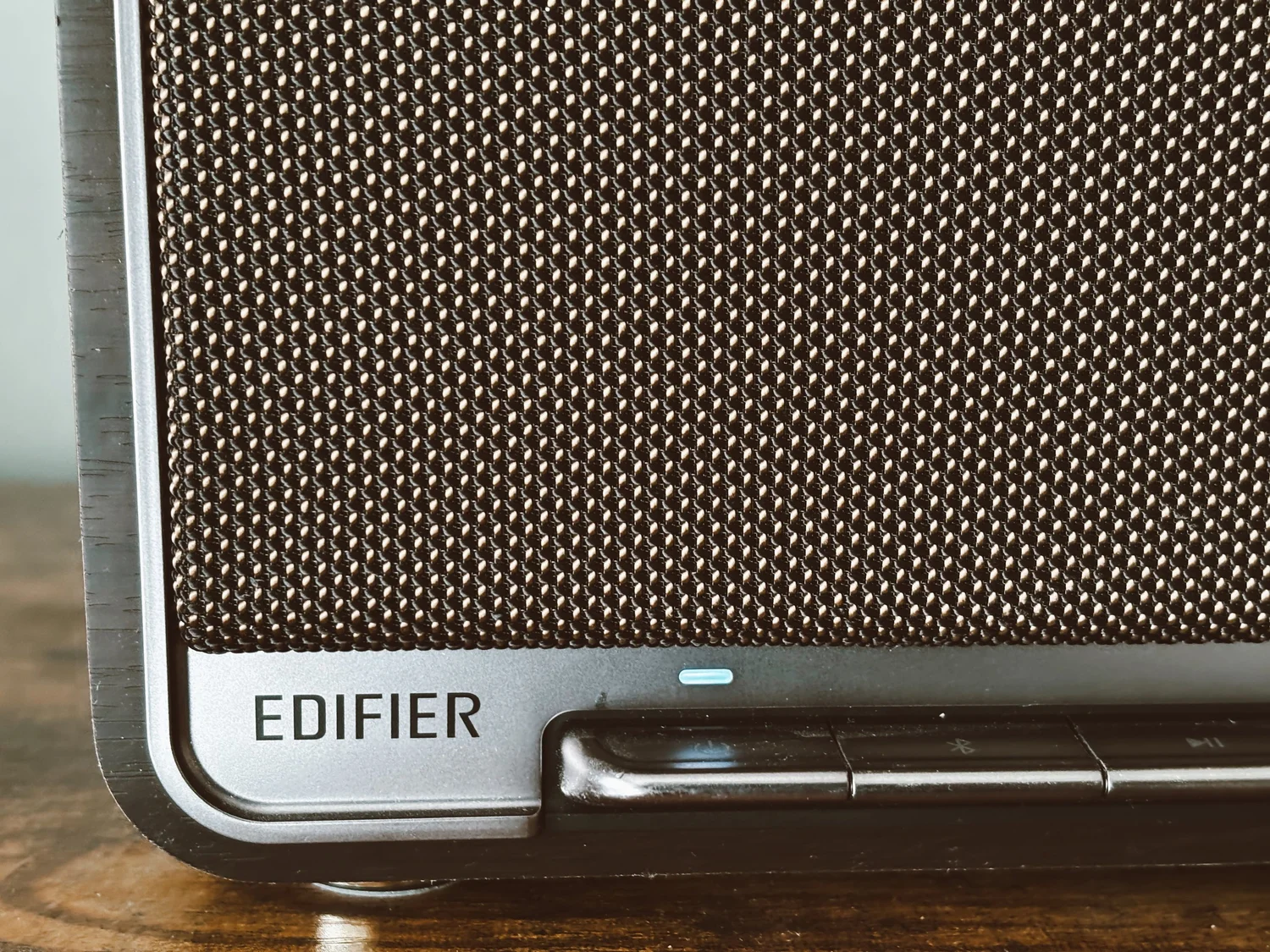 Edifier D32 Review (2025): Stunning Hi-Res Speaker With AirPlay 2 for ...
