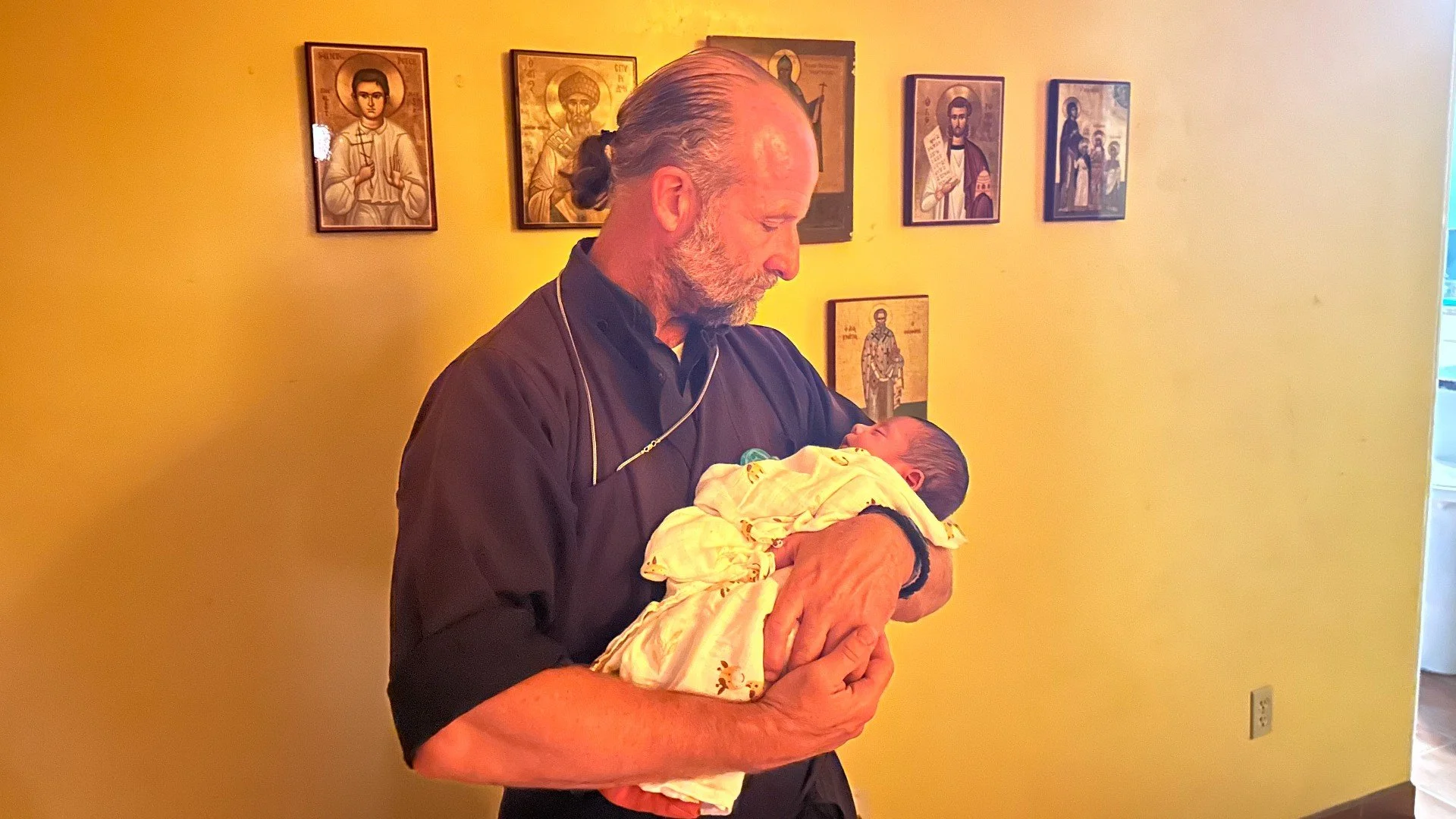 Project Mexico and St Innocent Orphanage - Casa Cuna Infant Orphanage