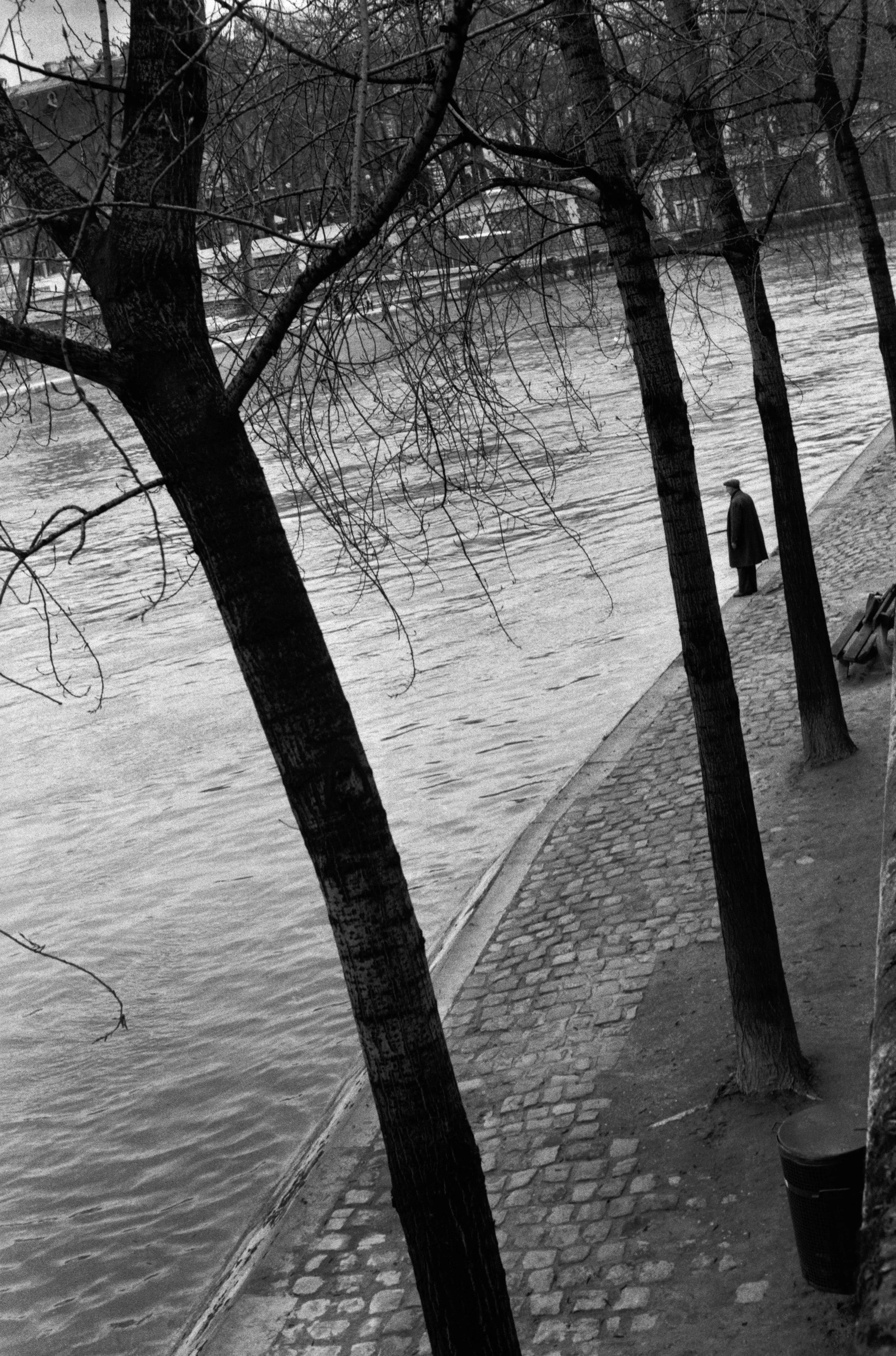 The Paris Street Photography Workshop — Peter Turnley