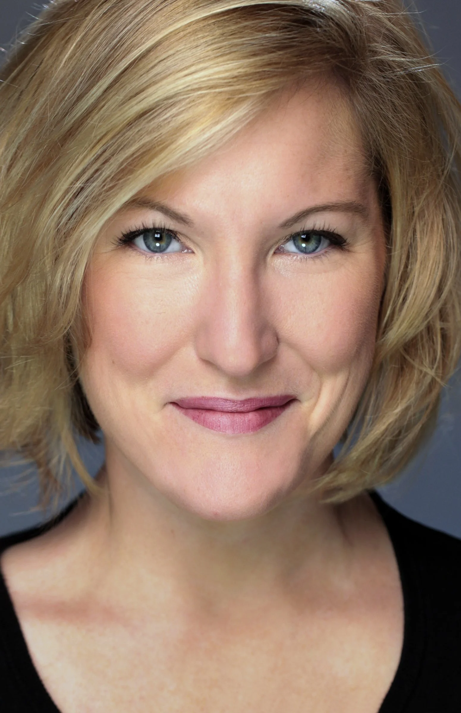 Tess Steinkolk Corporate and Actors Lifestyle Headshots NYC