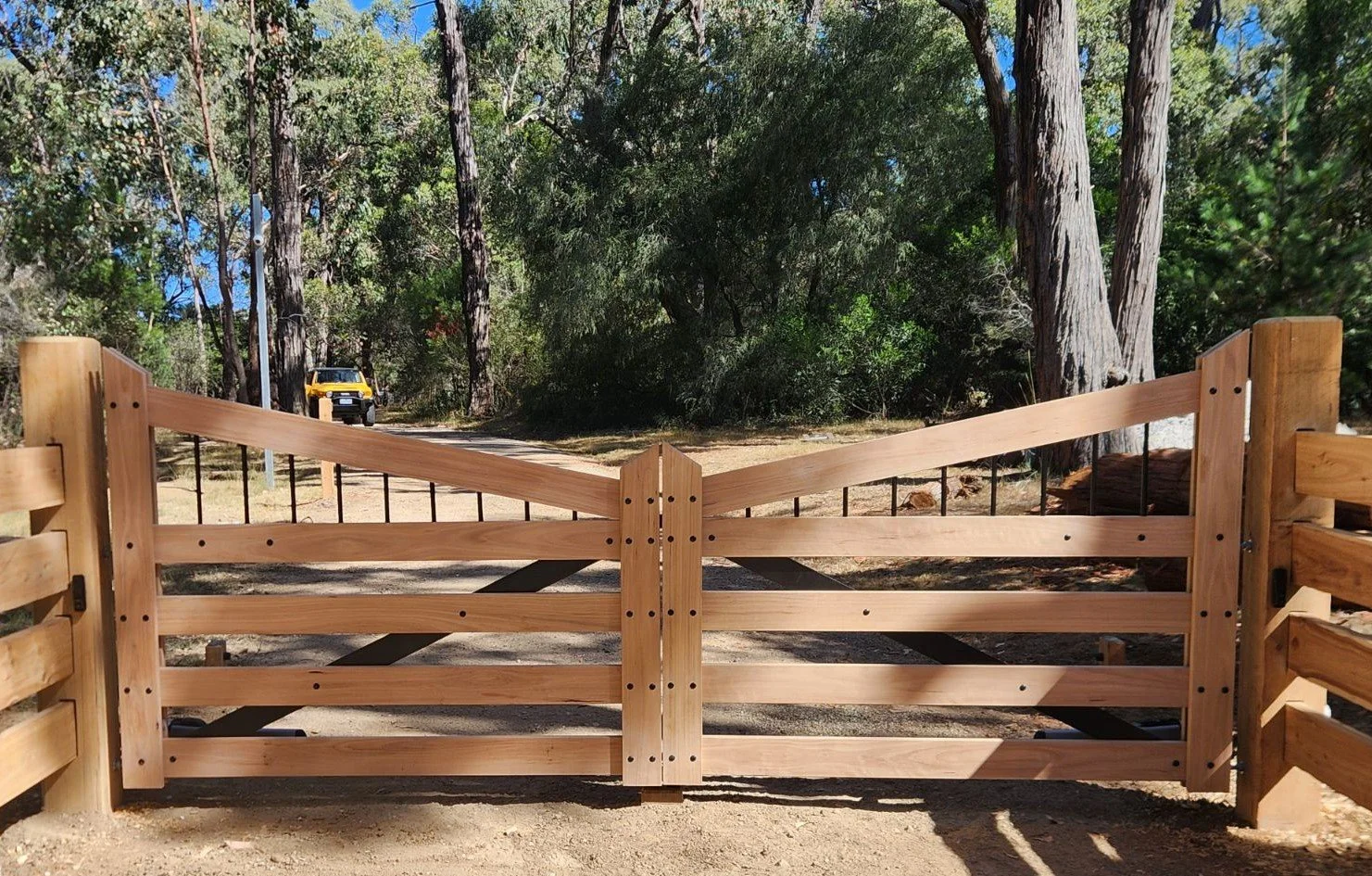 Automatic Timber Gates | Gate Motors | Gate Openers | DIY Gate Motors ...