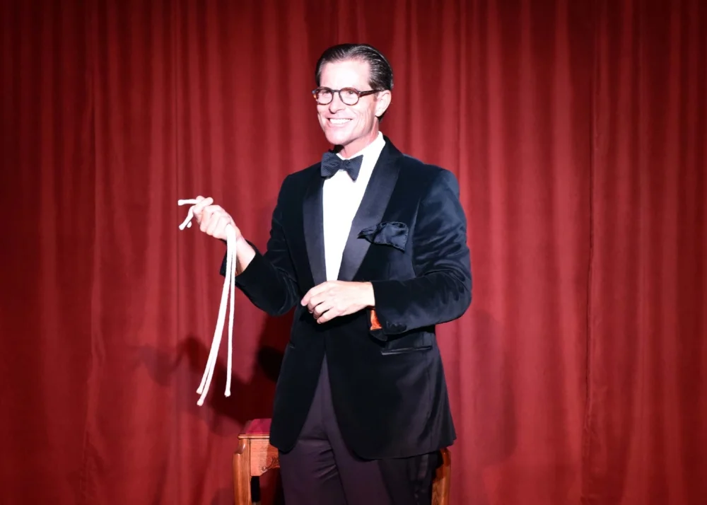 Atlanta Magic Theater Show - Close-up Magic & Stage Magic — Atlanta ...